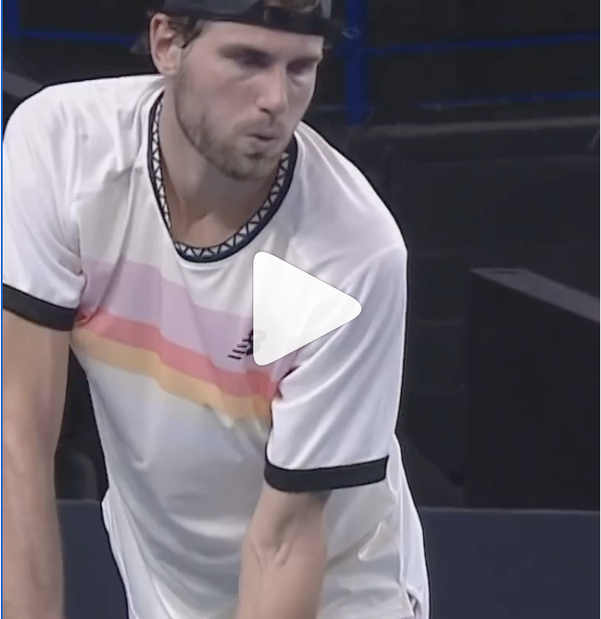 Insolite, Vidéos, ATP - Marseille > Le jeu de service cataclysmique de ...