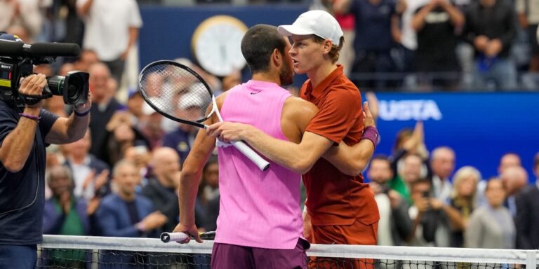 ATP - Miami > "Derrière Carlos Alcaraz et Jannik Sinner, il est ...
