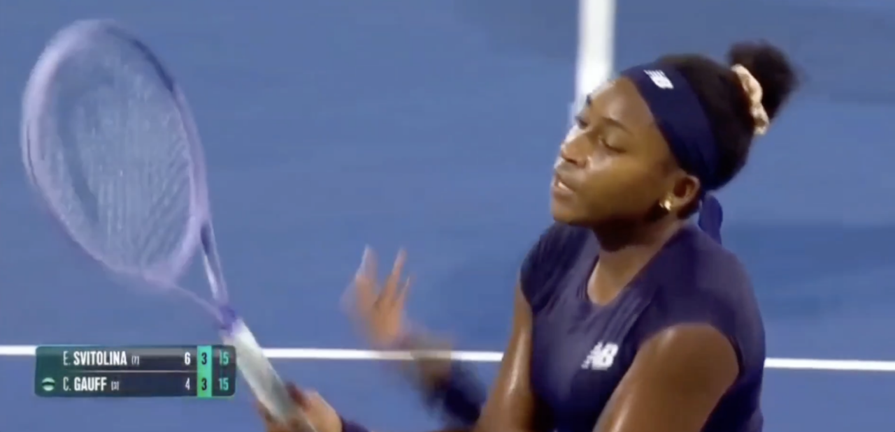ATP - Dubaï, Vidéos > Gauff à sa box après une énième double faute face ...